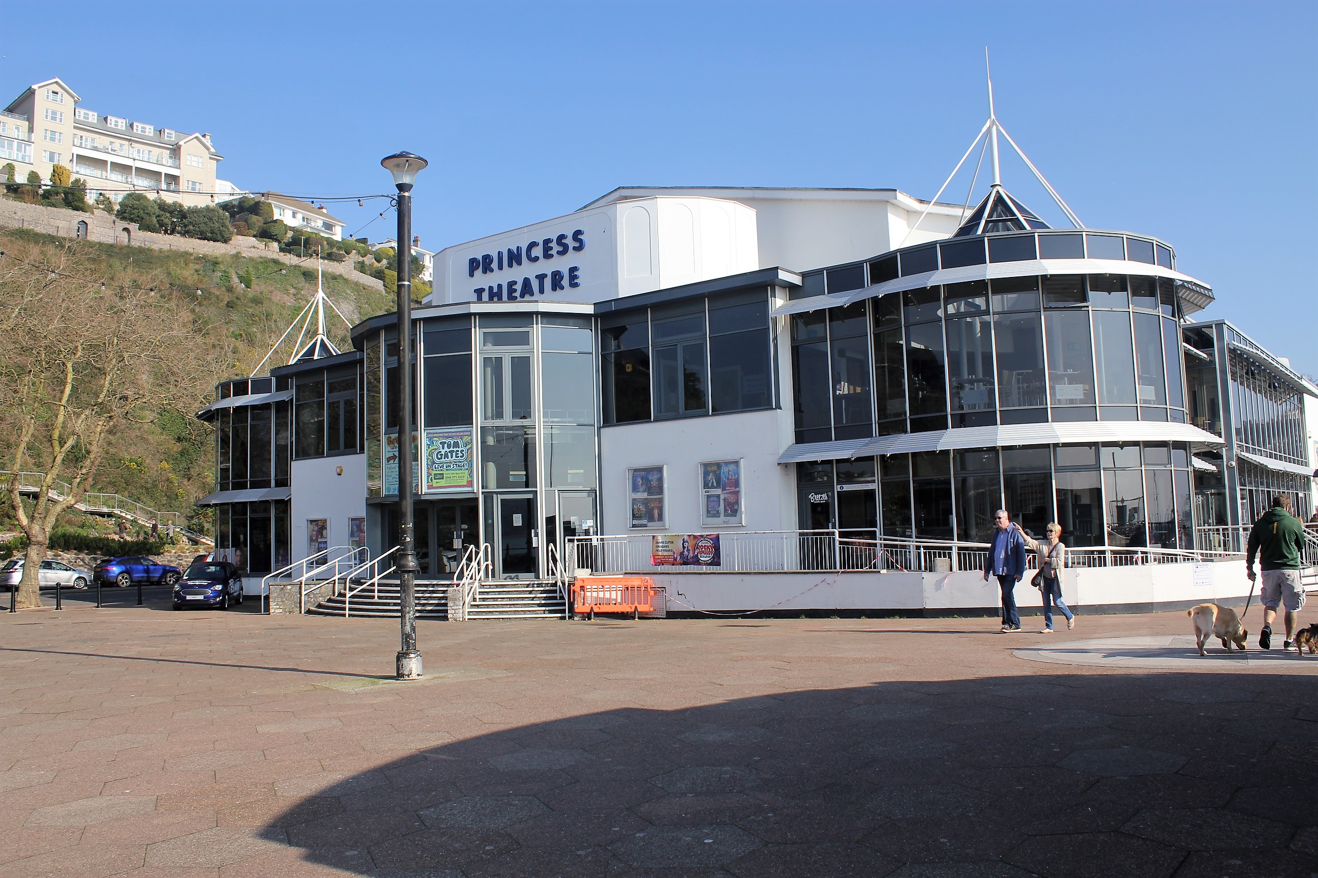 Enjoy A Great Stay In Torquay At Tor Dean Guest House